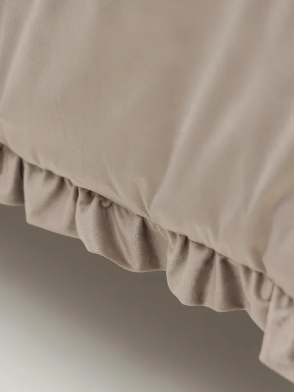 Покрывало, 220х240 см, стеганое, вельвет/микрофибра, мокко, с рюшами ...